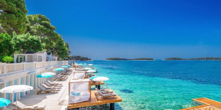 Beach Club Hvar – Virtual concierge